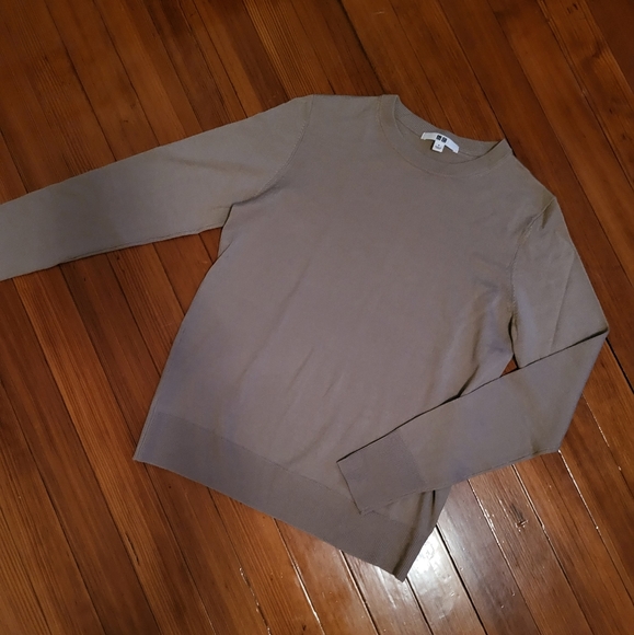 Uniqlo | Sweaters | Beige Wool Uniqlo Sweater | Poshmark